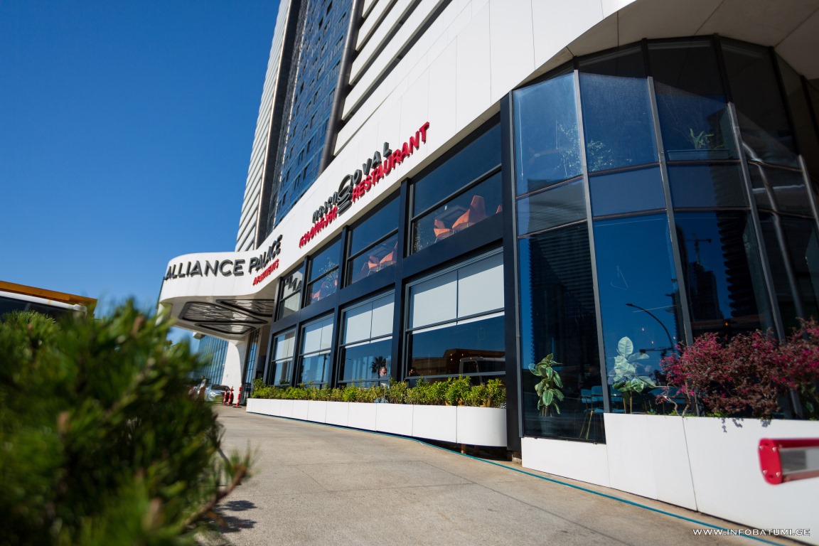Batumi! Events, restaurants, hotels